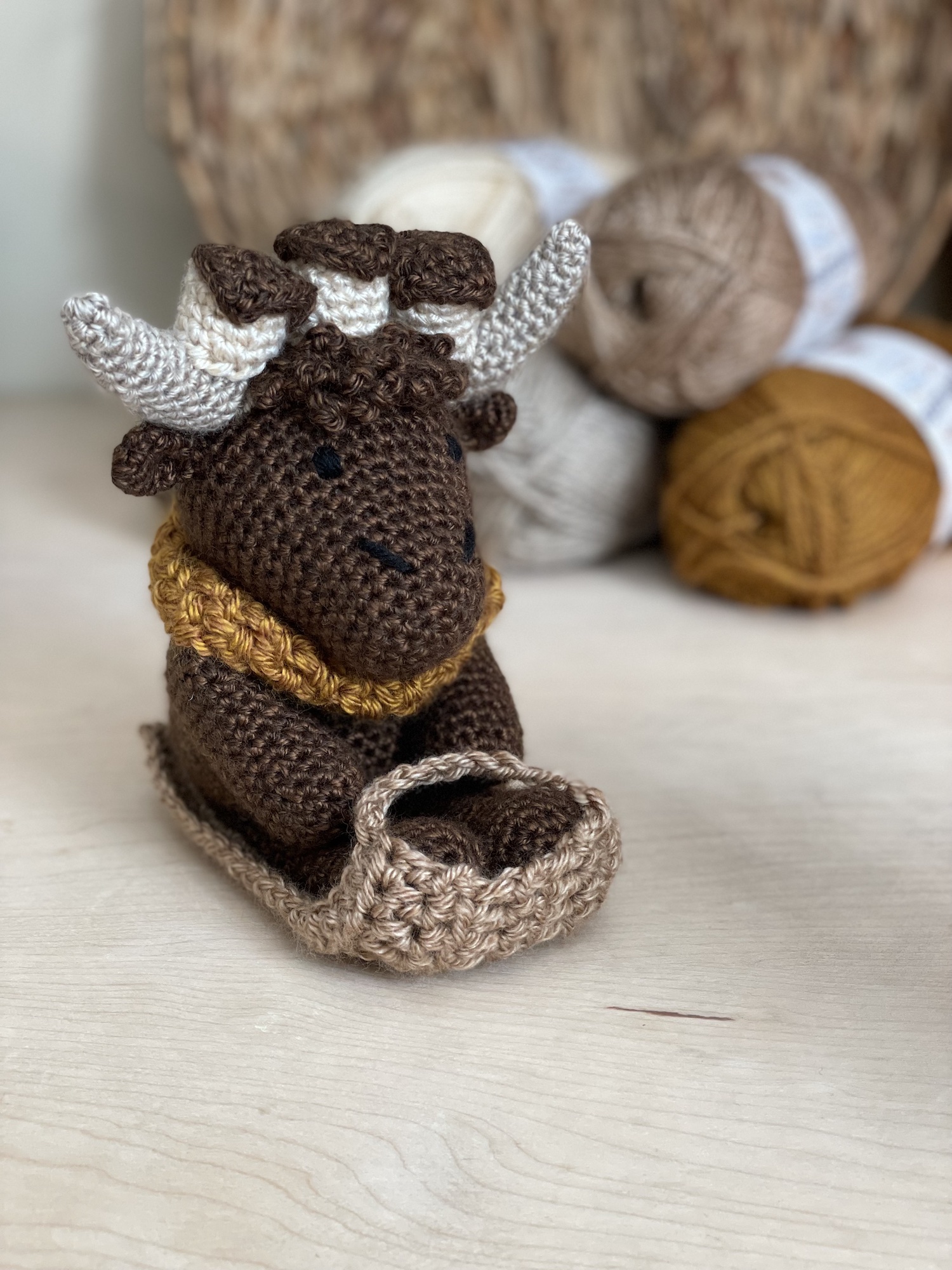 Graham the Bison – SarahDee Crochet